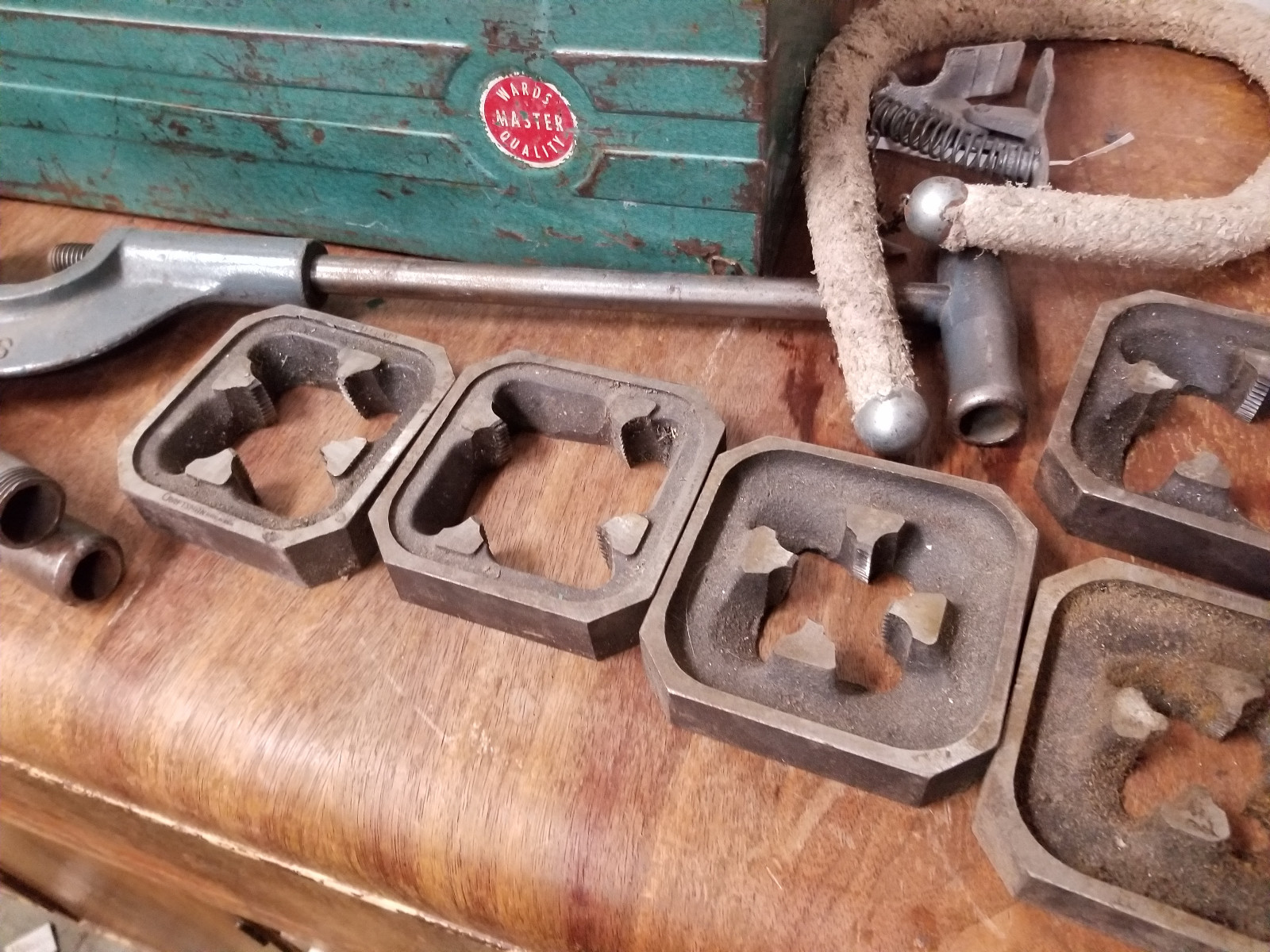 Lot of Vintage Pipe Threading Tools with Toolbox | eBay