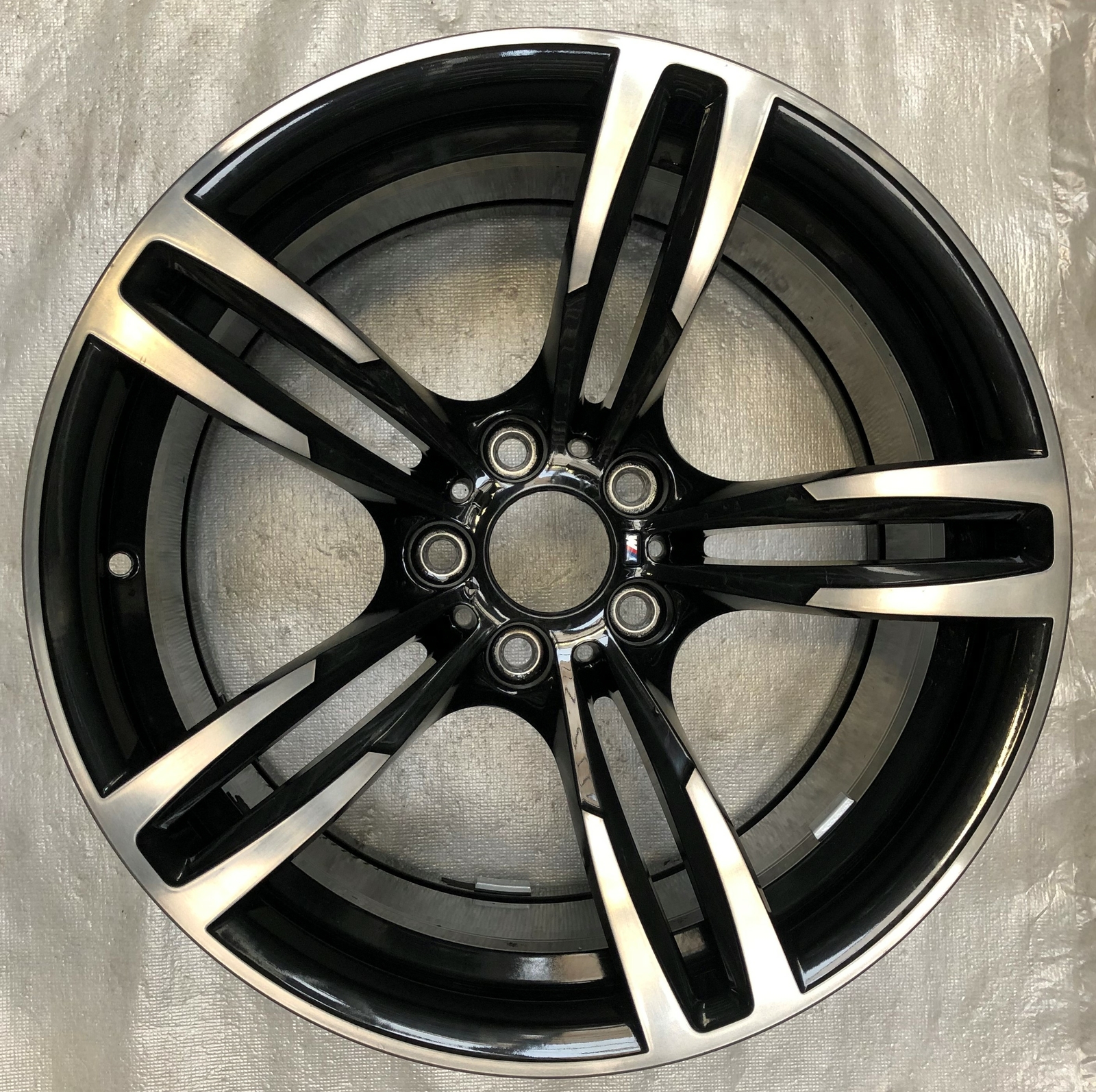 4 Orig BMW Alufelgen Styling 437 M 9Jx19 ET29 2284550 M2 F87 M3 F80 M4 ...