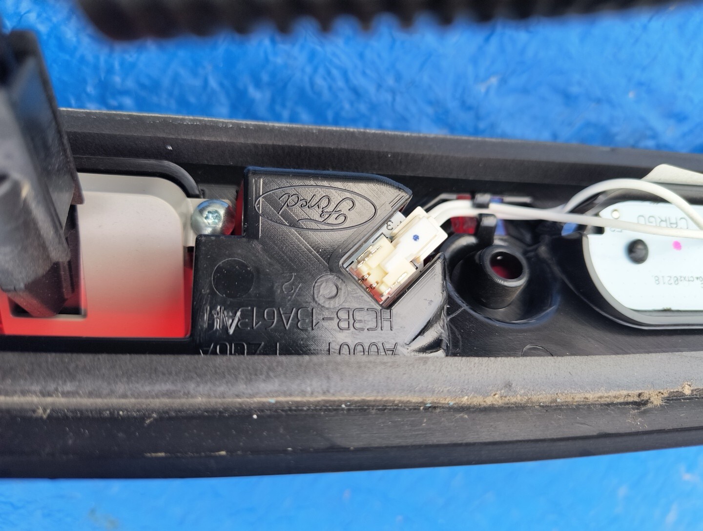 2017-2022 FORD F250/350SD 3RD BRAKE LIGHT; PART# HC3B-13A613-AH; W ...