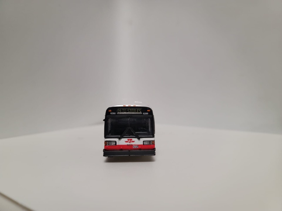 MCI Classic Transit bus TTC Canada 1/87 Scale Iconic Replicas No ...
