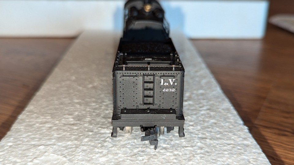 HO MANTUA LEHIGH VALLEY 4-6-2 CAMELBACK STEAM LOCOMOTIVE AND TENDER ...