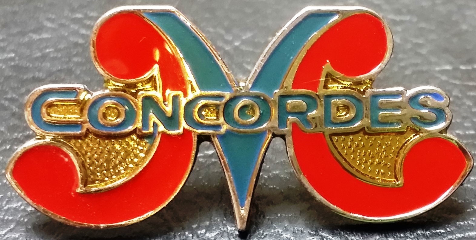 Vintage 1982 Montreal Concordes Pin - CFL Officially Licensed Football ...