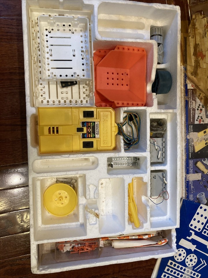 Vintage Gabriel Erector Set Number 725 with Instructions and Remote ...