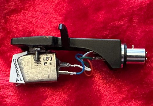 Stanton 680EE Phono Cartridge mounted on a new, alloy head-shell ...