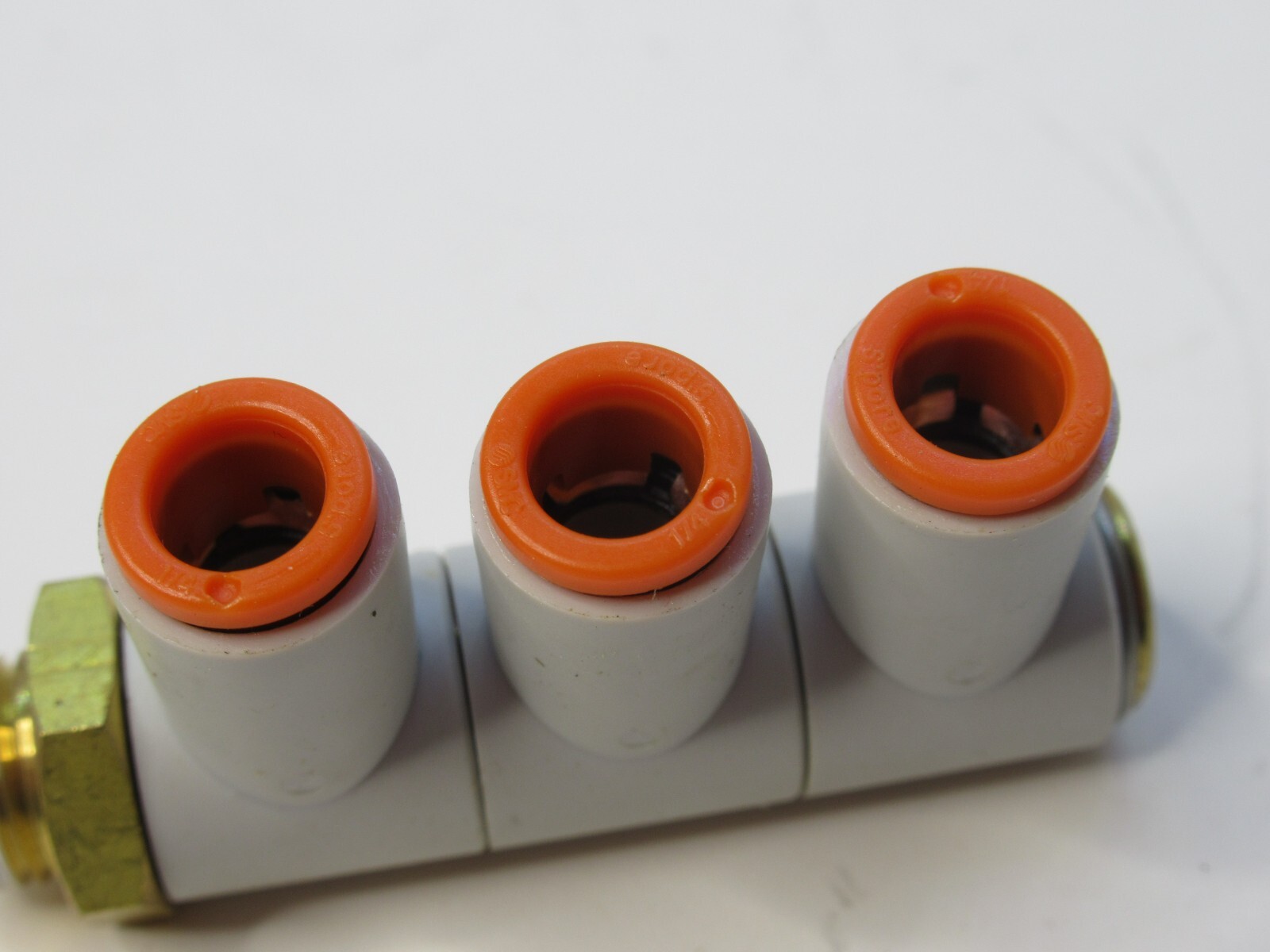 (NEW) SMC SPORE TPS-5203K37 1/2" 3 Outlet Manifold Fitting | eBay