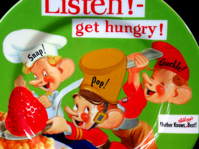 Kelloggs Rice Krispies Snap Crackle Pop Listen Get Hungry Plate glass ...