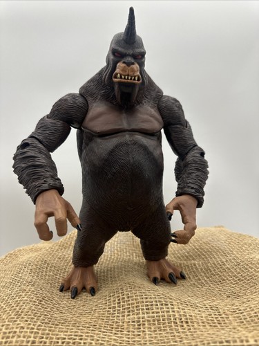 Mattel Masters of the Universe Classics Shadow Beast 9in Action Figure ...