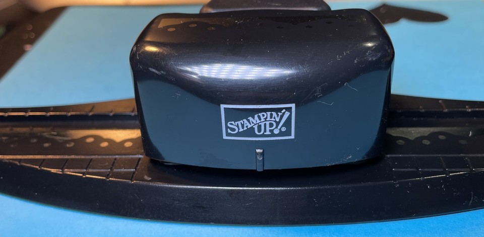 Stampin' Up! Scalloped Lace Edge Border Punch Crafting Paper Shaper | eBay