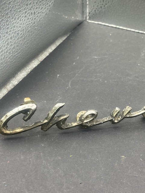 VINTAGE 1955 56 57 CHEVY CHEVROLET EMBLEM SCRIPT OEM GM NICE PATINA | eBay