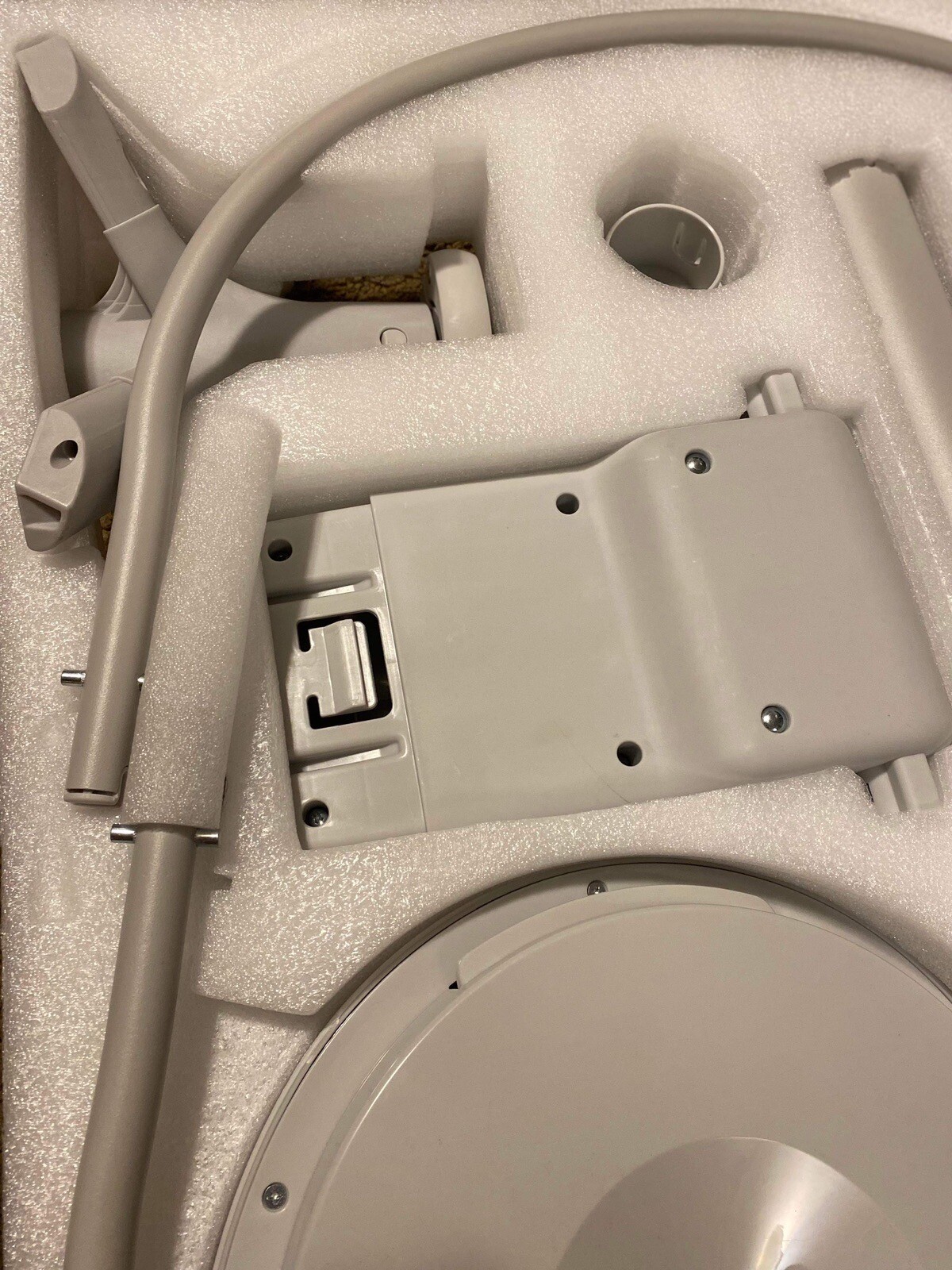 Halo Baby Bassinest 3.0 - Swivel Sleeper Bassinet New But For Parts ...