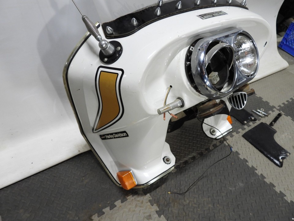 Harley Shovelhead FLH Liberator Fairing By Vetter Kraco CB Stereo 2809 ...