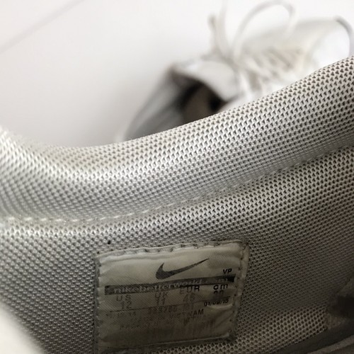 Nike Relax Revolution Responsive Performance White At… - Gem