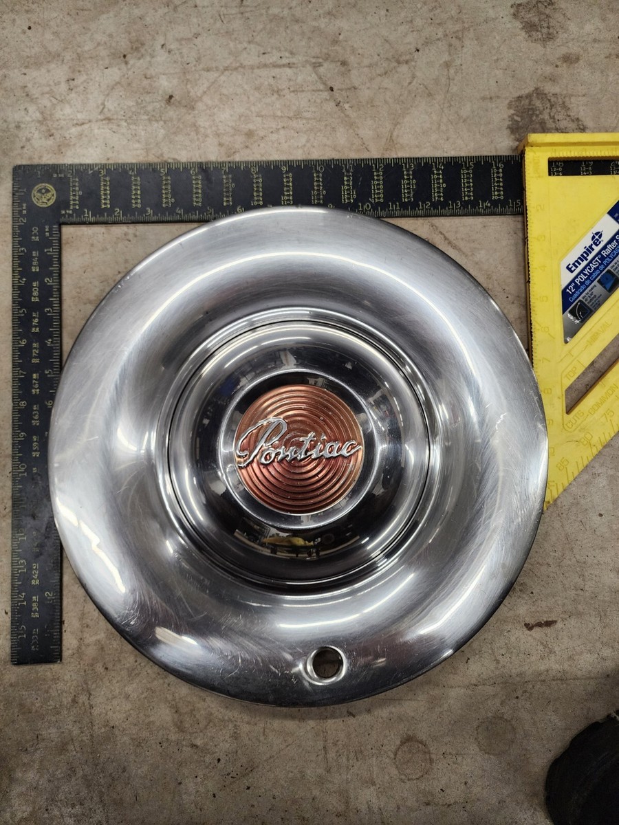 1950 Pontiac Hubcaps