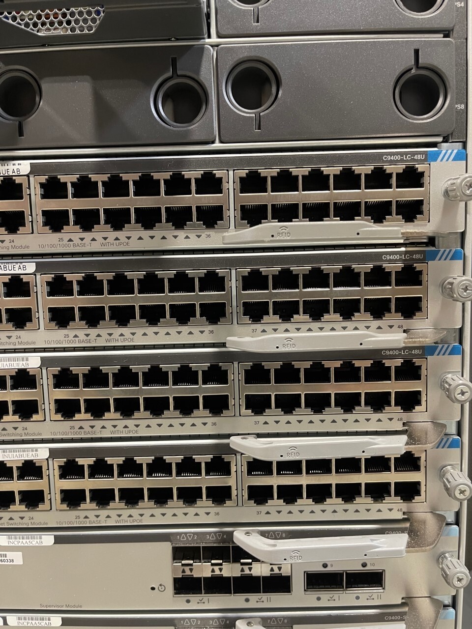 Cisco Catalyst 9400 Series Switch, C9410R (2x C9400-SUP-1, 8x C9400-LC ...