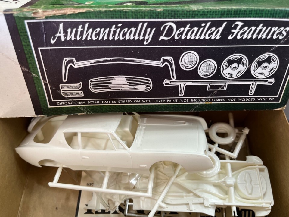 AMT 7114 Studebaker Avanti 1/32 McM model kit NIOB | eBay
