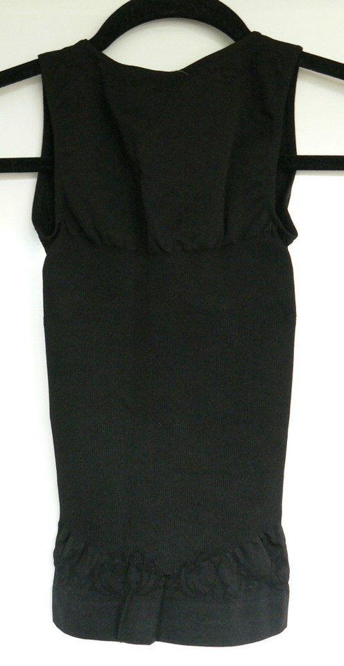 Vercella Vita Medium Control Round Neck Cami with Ornament Design Small ...