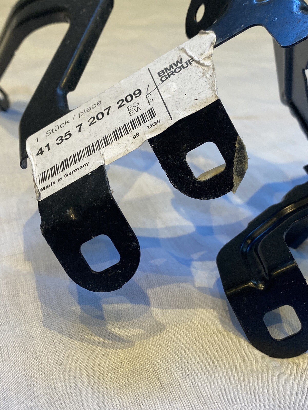 BMW 41357207209 F10 F11 Front Left 1 Side Panel Bracket ORIGINAL | eBay