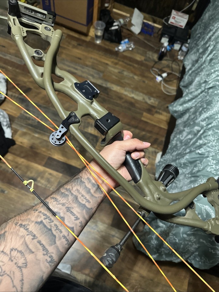 2021 Hoyt Carbon Rx-5 Ultra Widened RH #60-70 27-30” Very Clean | eBay