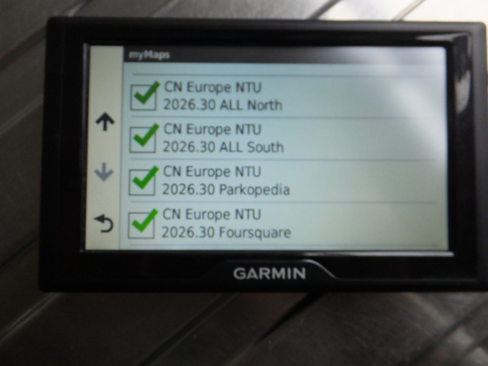 Garmin Drive 51 LMT-S Sat Nav. 5" UK-EUROPE Maps. Free Life Maps ...