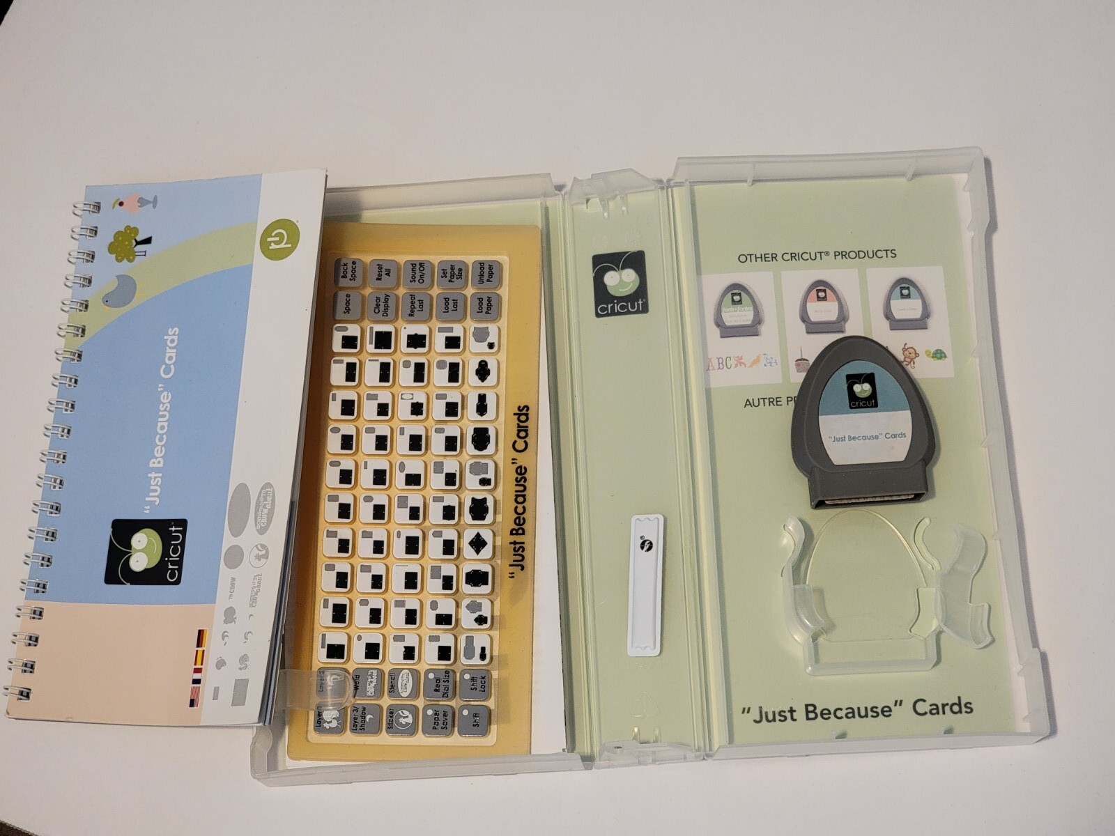 Cricut Cartridge Lot 15 Cartridges with cases, keypad overlays, 50 ...