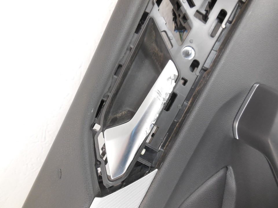 2019-2021 Volkswagen Jetta S SE Front Interior Door Panel Driver Left ...