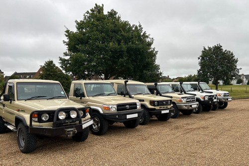 Toyota Land Cruiser 79 Series Pickup Truck 75 76 78 Series | eBay UK