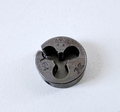 GTD 164-32 NS Round Split Button Die 5/8" OD 1/4" Thick RH Thread HSS ...