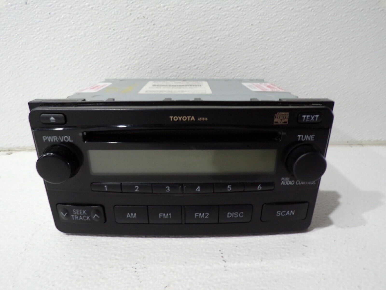 04 05 06 07 08 Toyota Matrix stereo radio cd player 86120-02400 ID ...