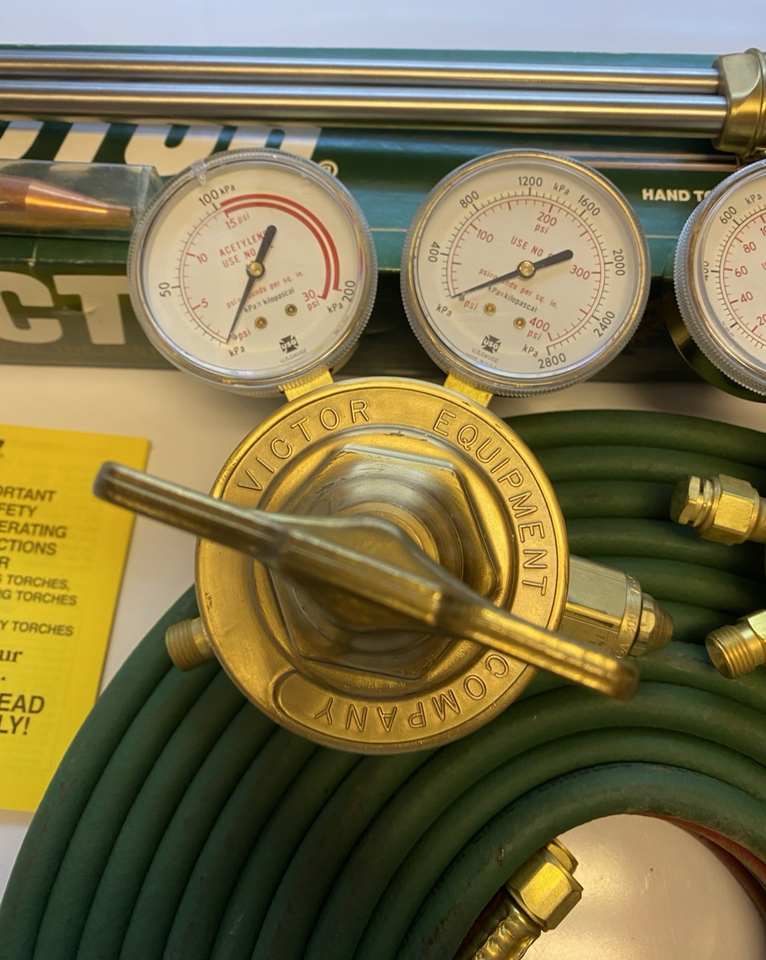 NEW VICTOR TORCH / NEW VICTOR OXYGEN AND ACETYLENE REGULATORS / 50 ...