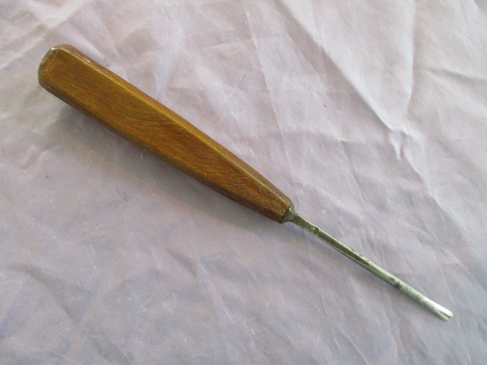 VIN HENRY TAYLOR W ACORN LOGO 3/16" WIDE SPLIT NO 7 STRAIGHT CARVING ...