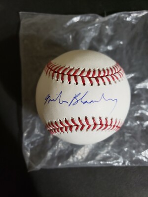 Michael Bloomberg Signed Baseball Donald Trump Kobe Bryant Barack Obama ...