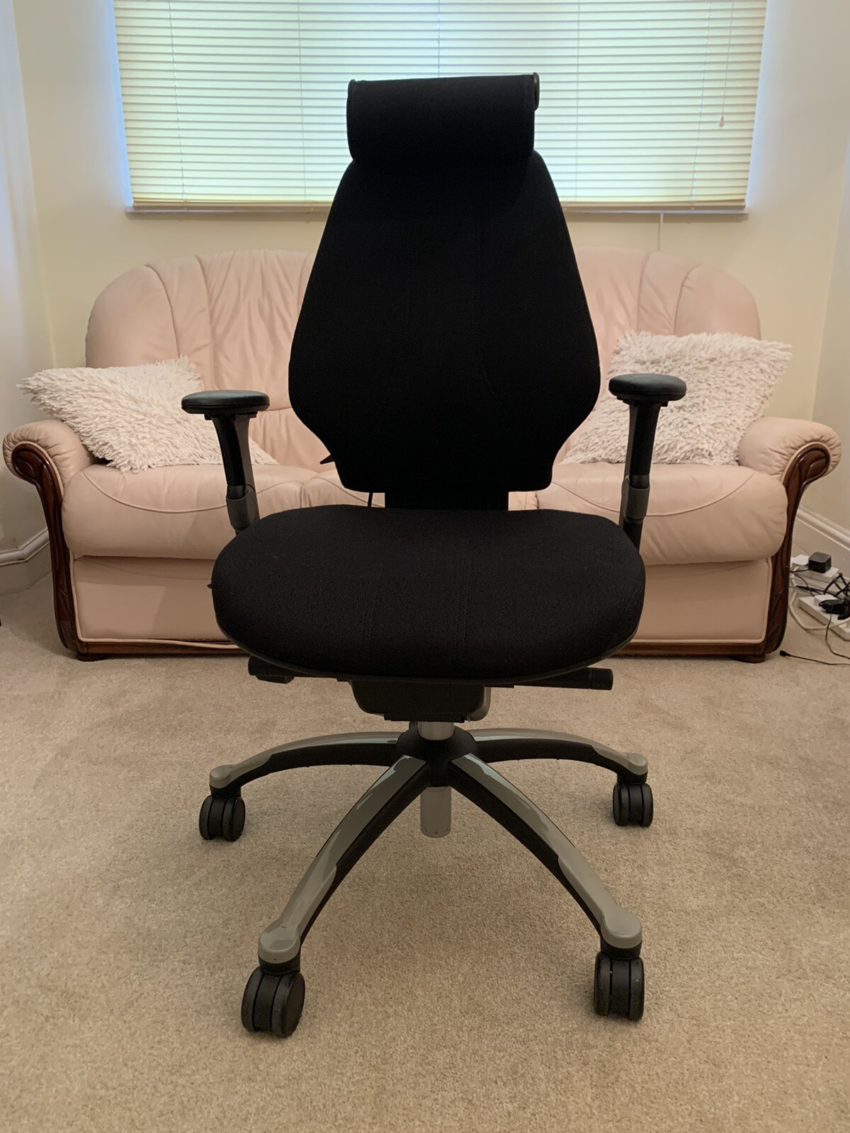 RH Logic 300 Medium Back orthopedic executive office chair. | eBay UK