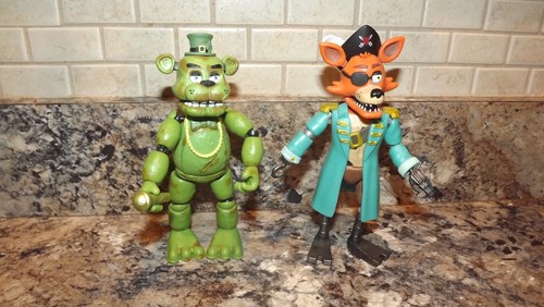 Five nights at freddy's figures 6 inch Shamrock Freddy & Captain Foxy ...