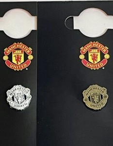 Manchester United Badge Pin Badges Official Club Crested Logo | eBay