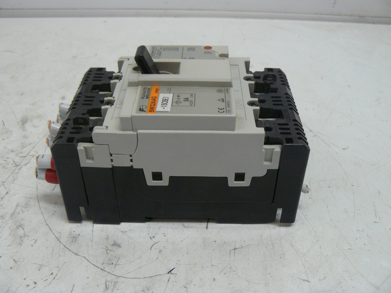 Fuji BW32AAG circuit breaker 5 AMP 32 AF 3 P 50 /60 HZ | eBay