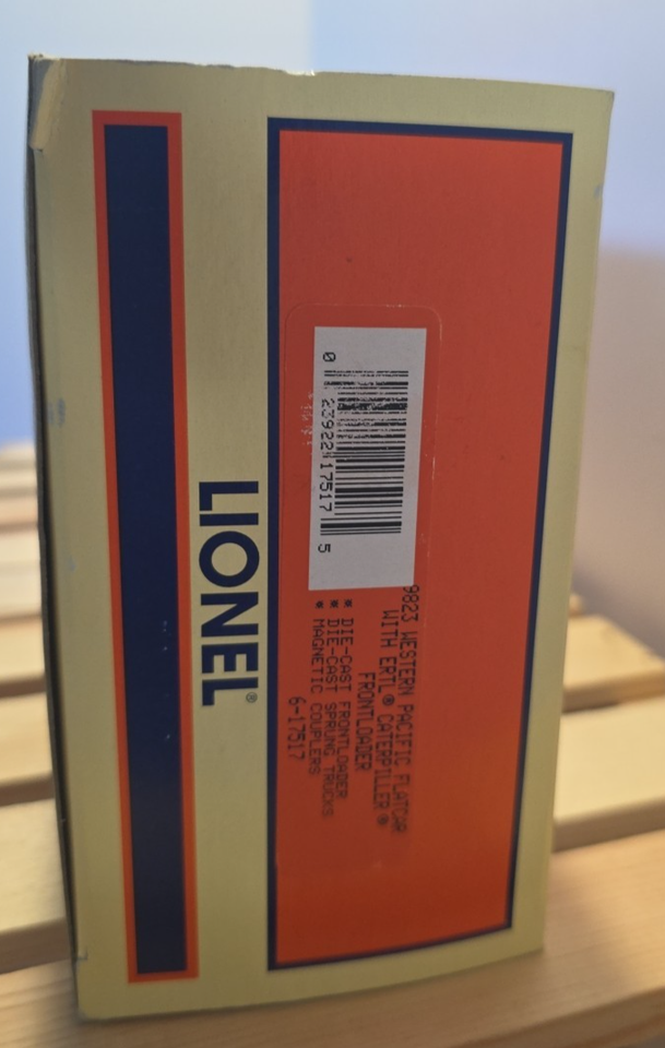 LIONEL # 6-17517 WESTERN PACIFIC FLAT CAR #9823 w/ERTL FRONT LOADER | eBay