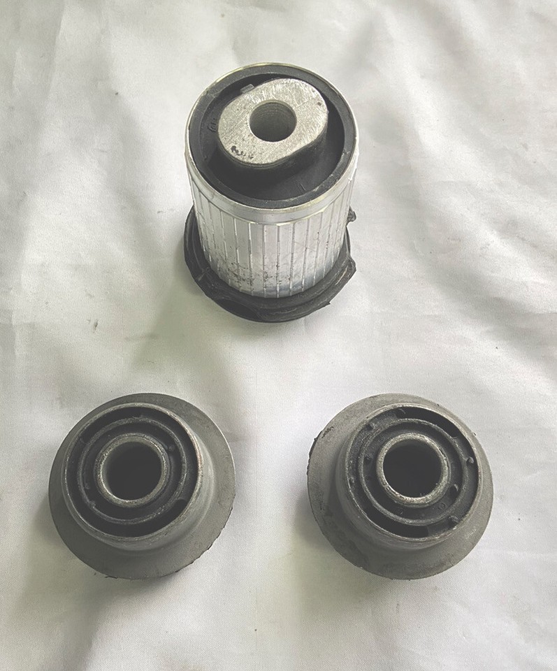 210-330-04-75 Control Arm Bushing Kit Fits Mercedes E300 E320 E420 E430 ...