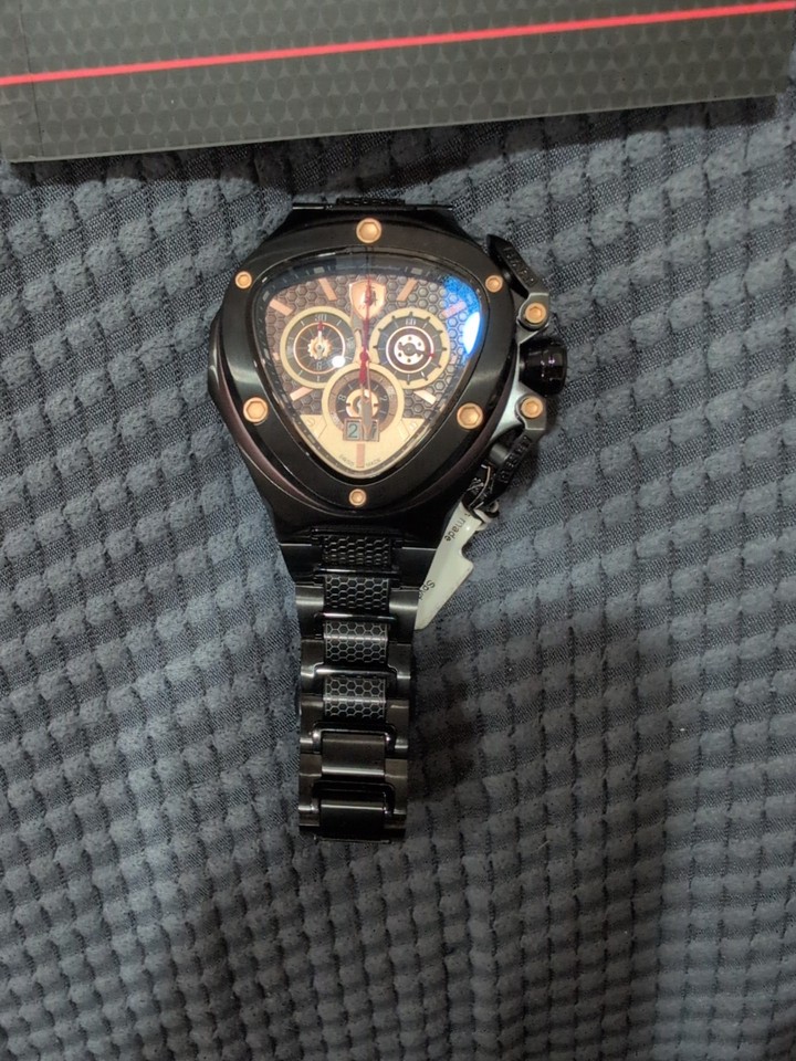Black and Gold Tonino Lamborghini Spyder watch TL 3104 | eBay