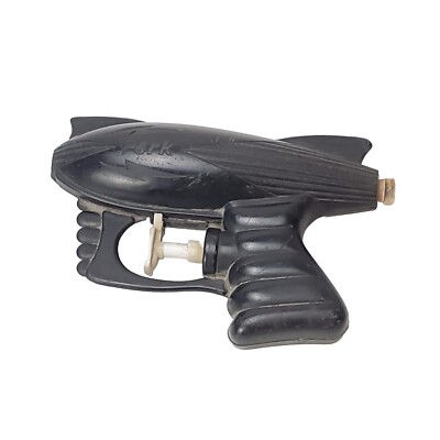 BATMAN Water Gun Park Plastics Robin Penguin Joker Toy Watergun Raygun ...