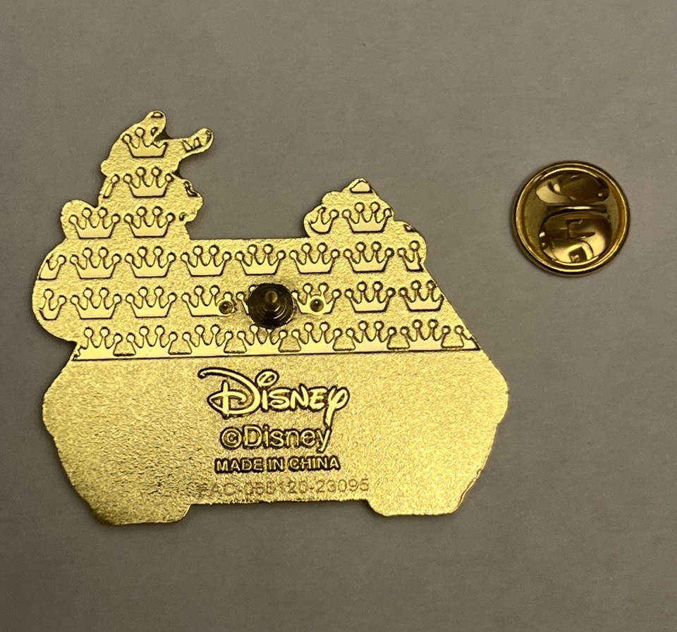 Loungefly Disney Princess and the Frog Ray Sidekick Record Player ...