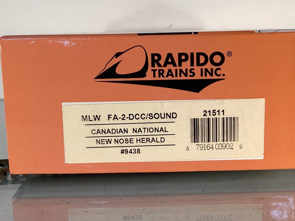 Rapido HO 21511 Canadian National FA-2 Diesel Locomotive, DCC & Sound ...