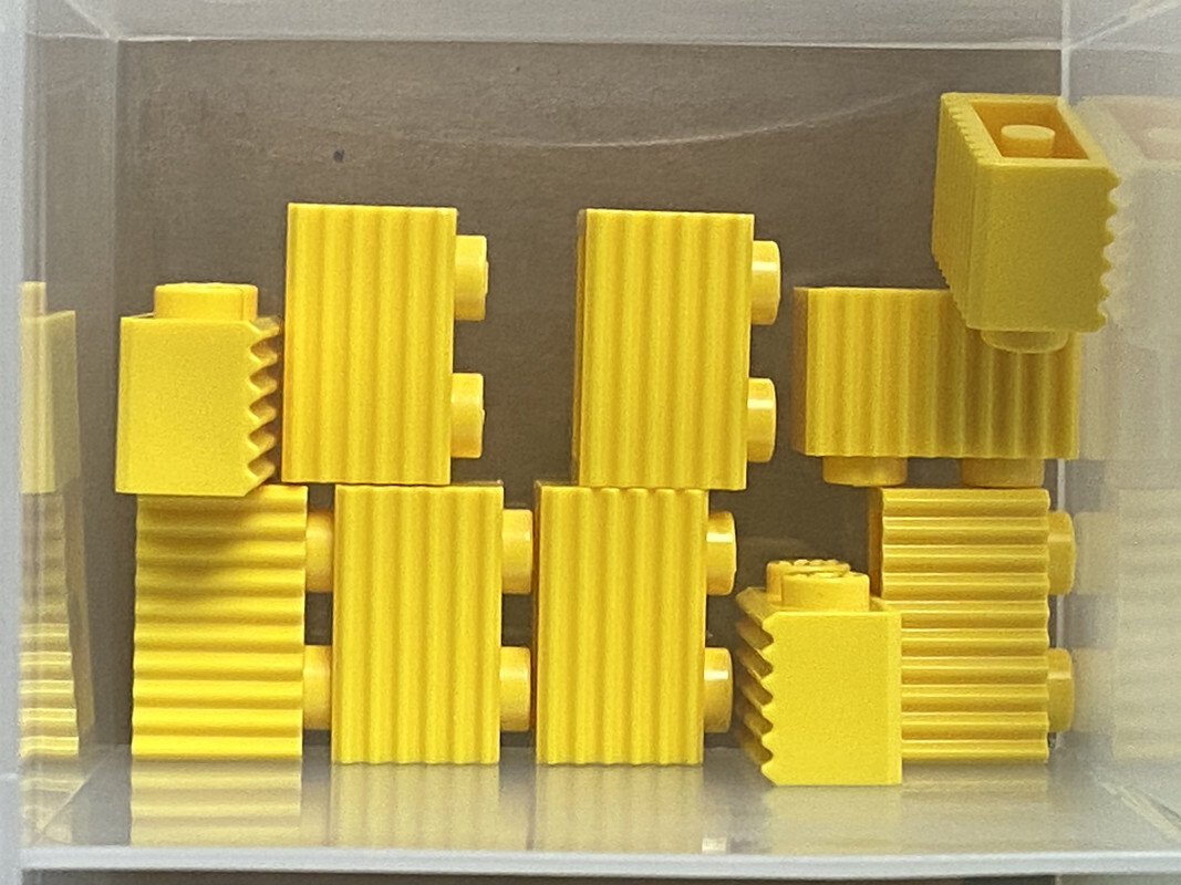 LEGO Parts - Yellow Brick 1 x 2 with Grille / Fluted Profile - No 2877 ...