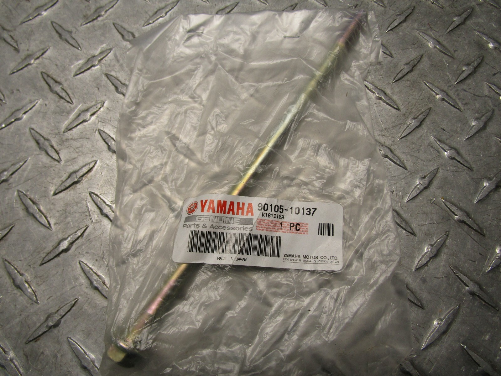 90105-10137-00 Yamaha Bolt Flange 901051013700 Genuine OEM Part for ...