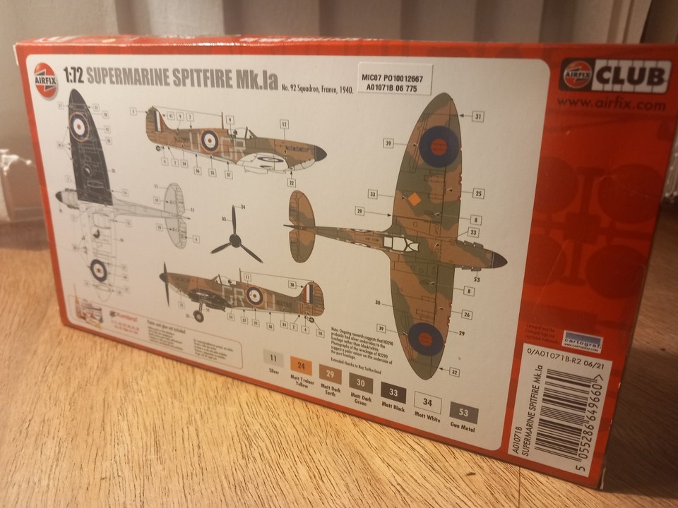 Unopened Airfix SUPERMARINE SPITFIRE Mk.Ia Fighter Aircraft Model Kit 1 ...