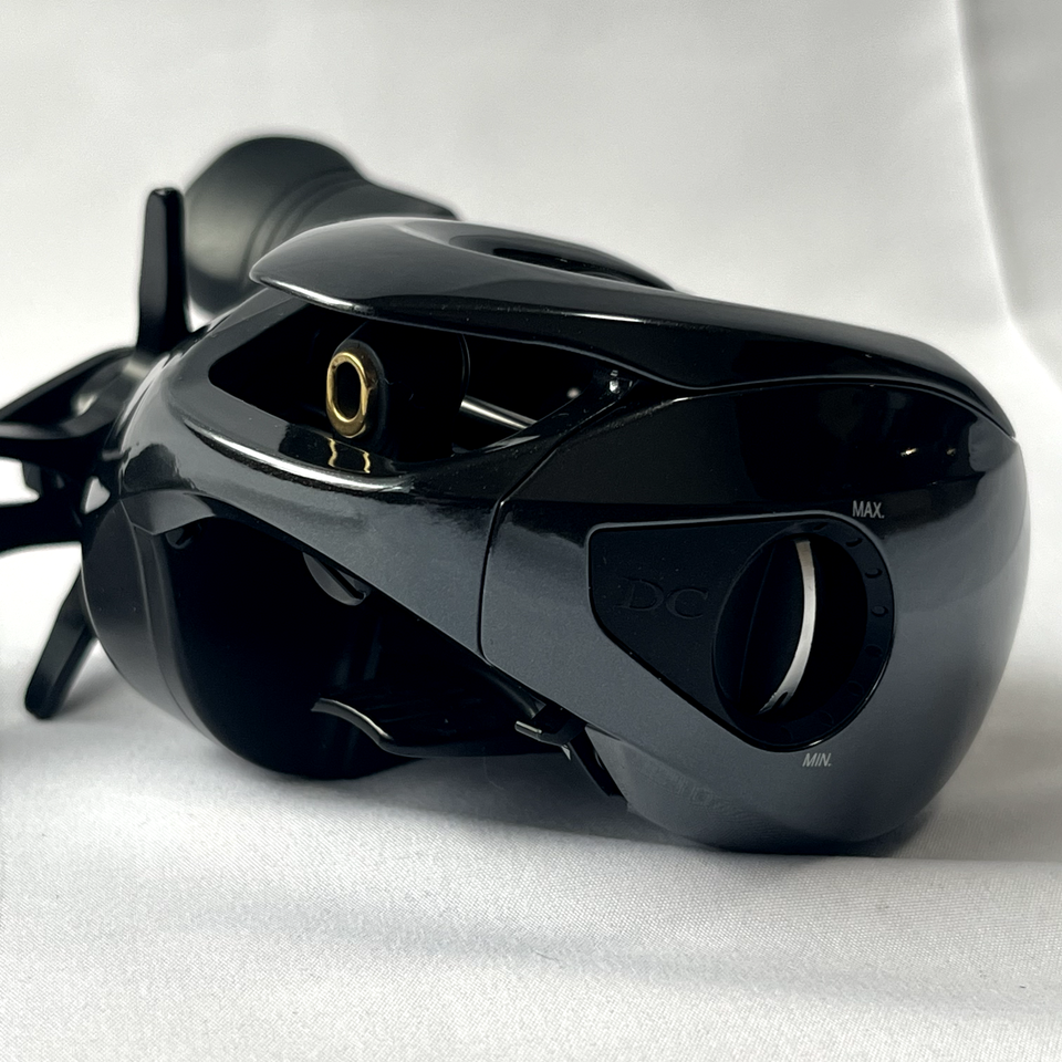 Shimano 18 Antares DC MD XG Right-hand baitcasting reel from Japan MINT ...