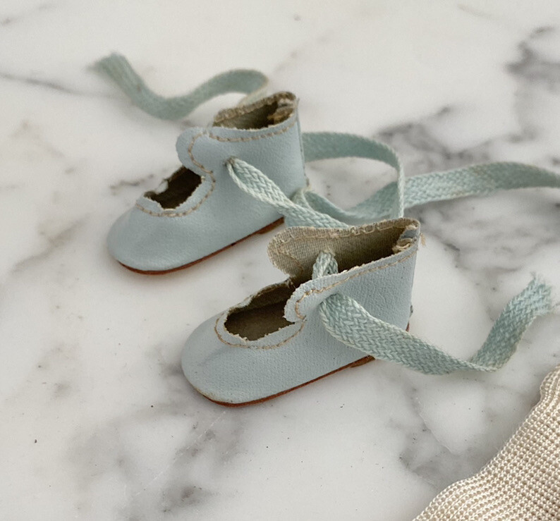 Vintage Blue Oil Cloth Doll Shoes In Box w/ Socks Madame Alexander ...