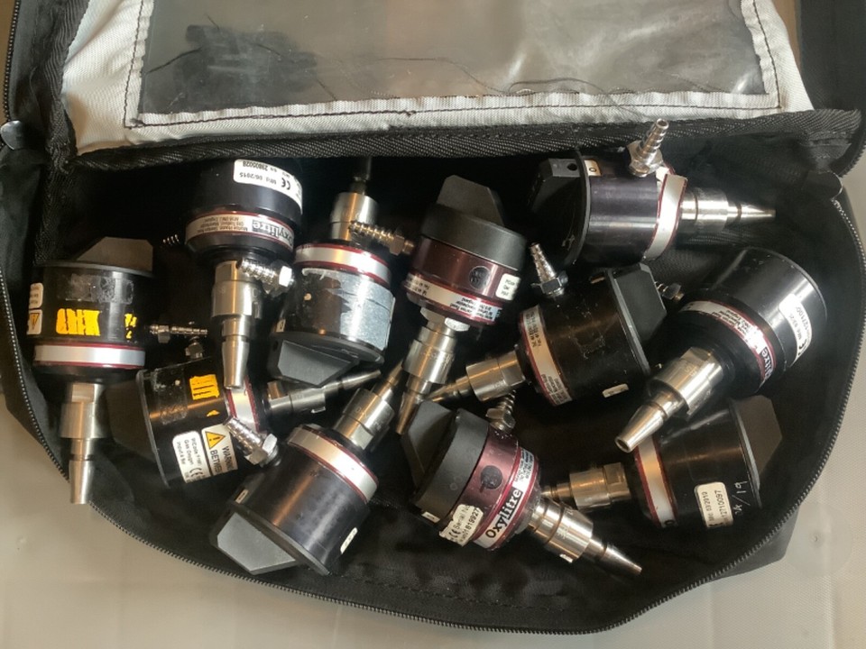 Oxylitre Oxygen Regulator F1681 Ambulance oxygen regulator | eBay UK