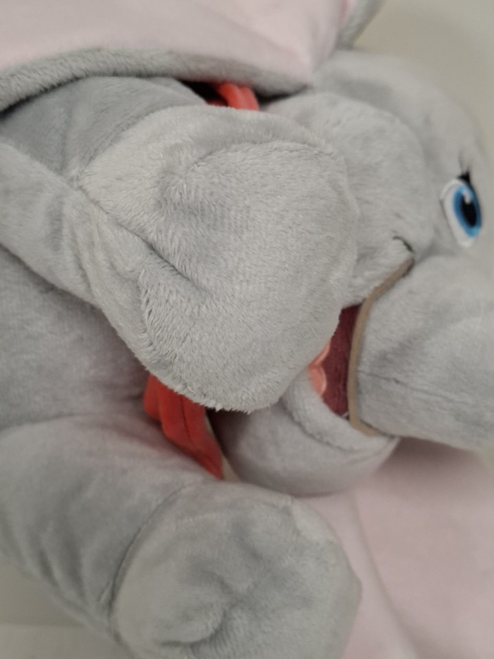 ORIGINAL DISNEY STORE FLYING DUMBO WITH FEATHER LARGE 18 INCH SOFT ...