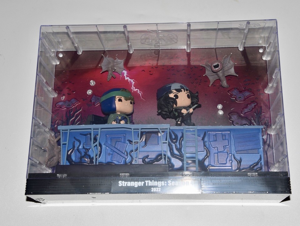 FUNKO POP! DELUXE STRANGER THINGS PHASE 3 DUSTIN/ EDDIE/ DEMOBATS ...