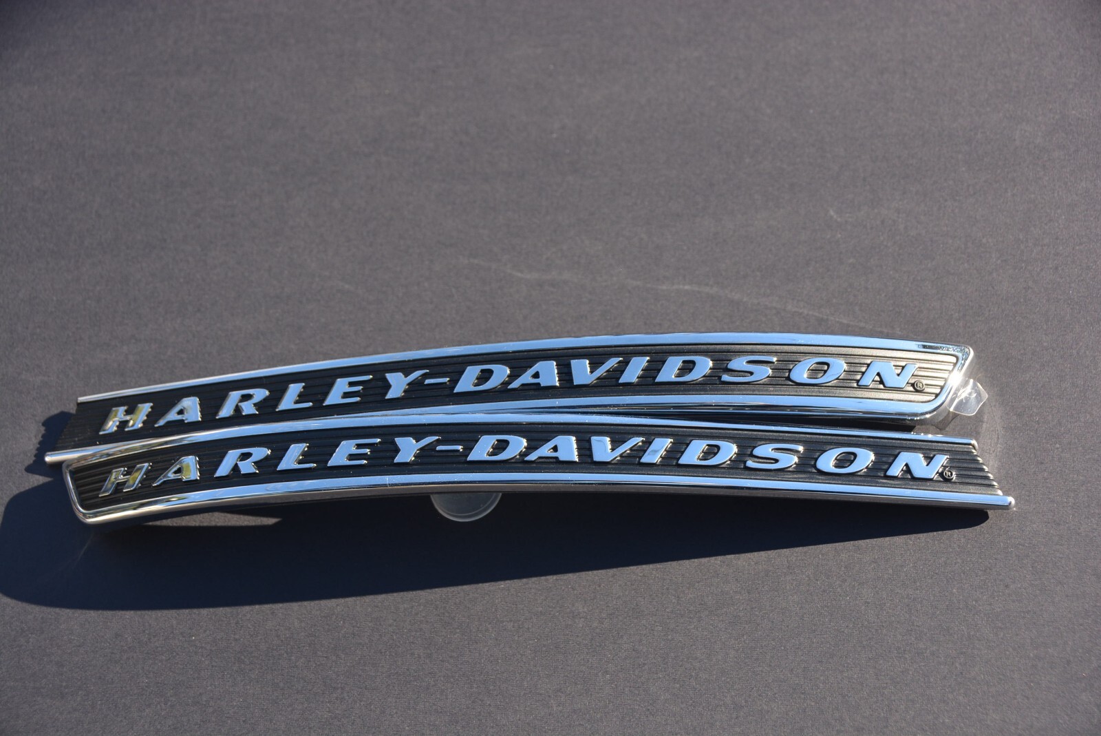 GENUINE HARLEY DAVIDSON NEW OEM FUEL GAS TANK EMBLEMS EMBLEM BADGES ...